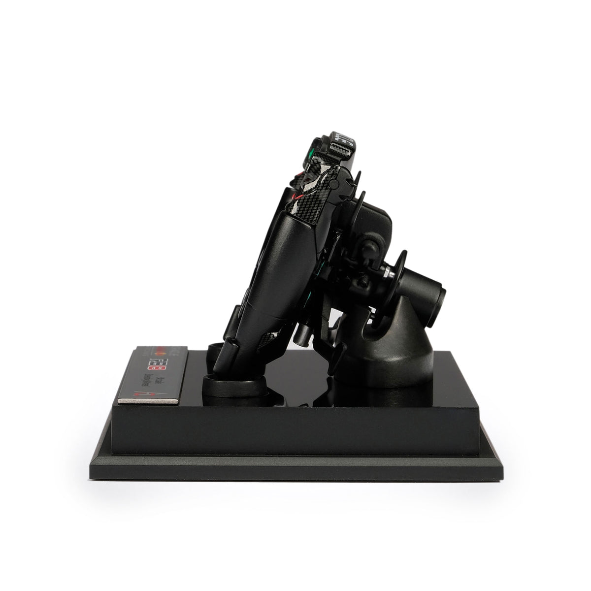 Oracle Red Bull Racing 2023 RB19 1:4 Scale Model Steering Wheel – F1 ...
