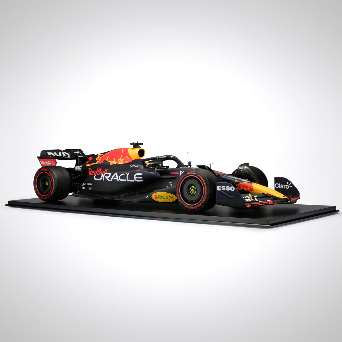 Official F1® Models | Formula 1® Scale Models | F1 Authentics