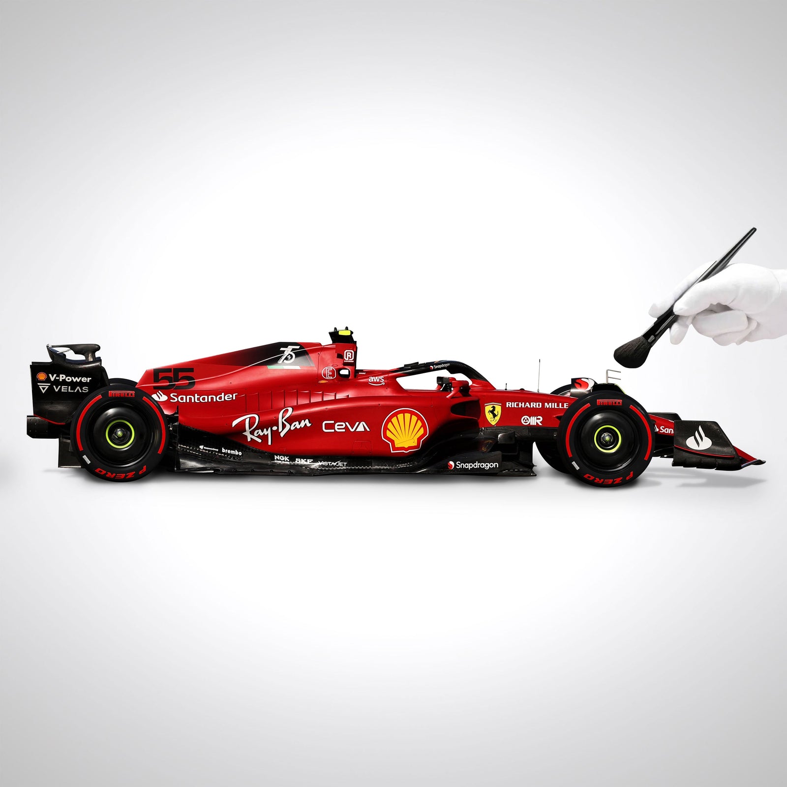 1/8 Scale Model F1® Cars | F1® Memorabilia | F1 Authentics