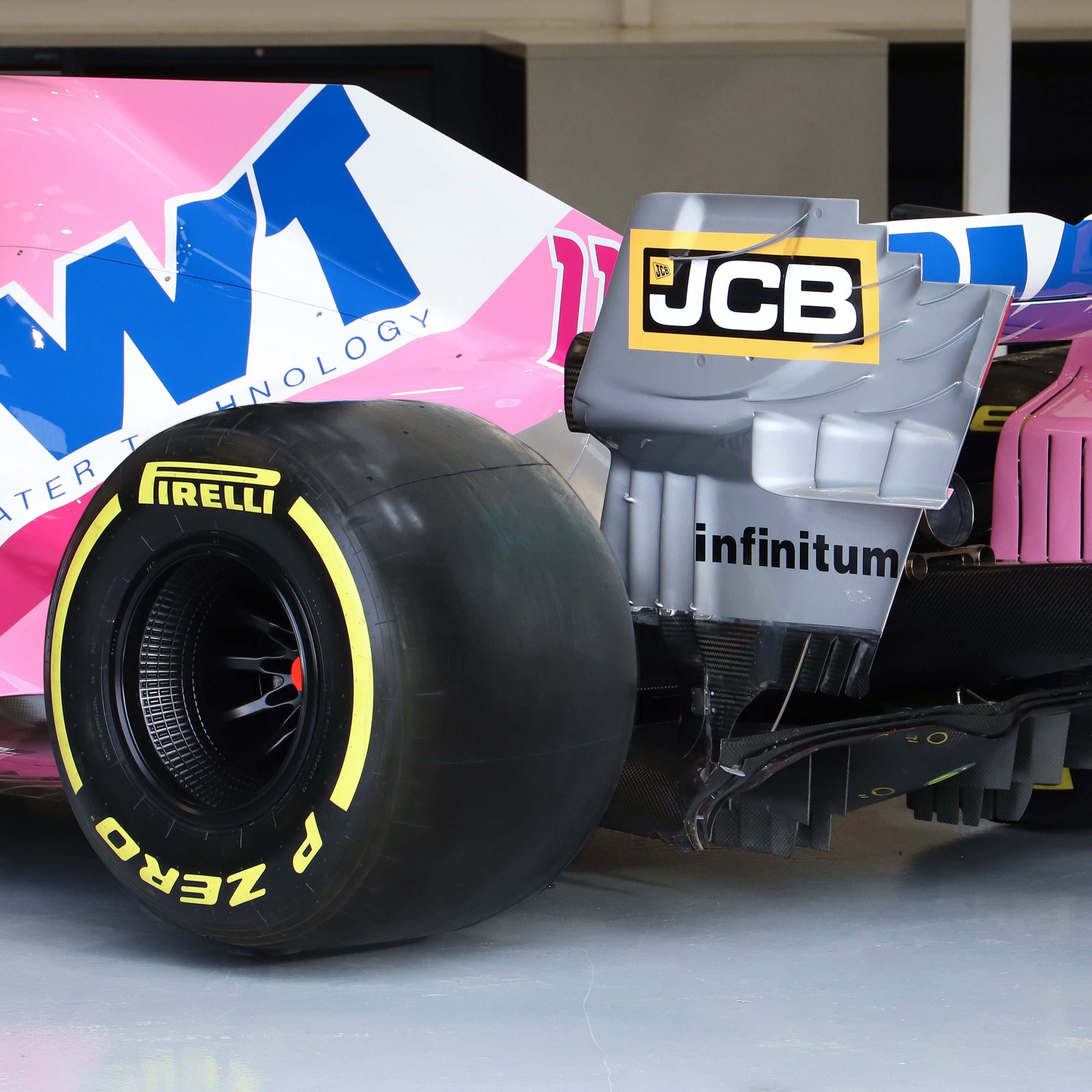 Sergio Pérez 2020 BWT Racing Point RP20 Show Car | F1 Authentics