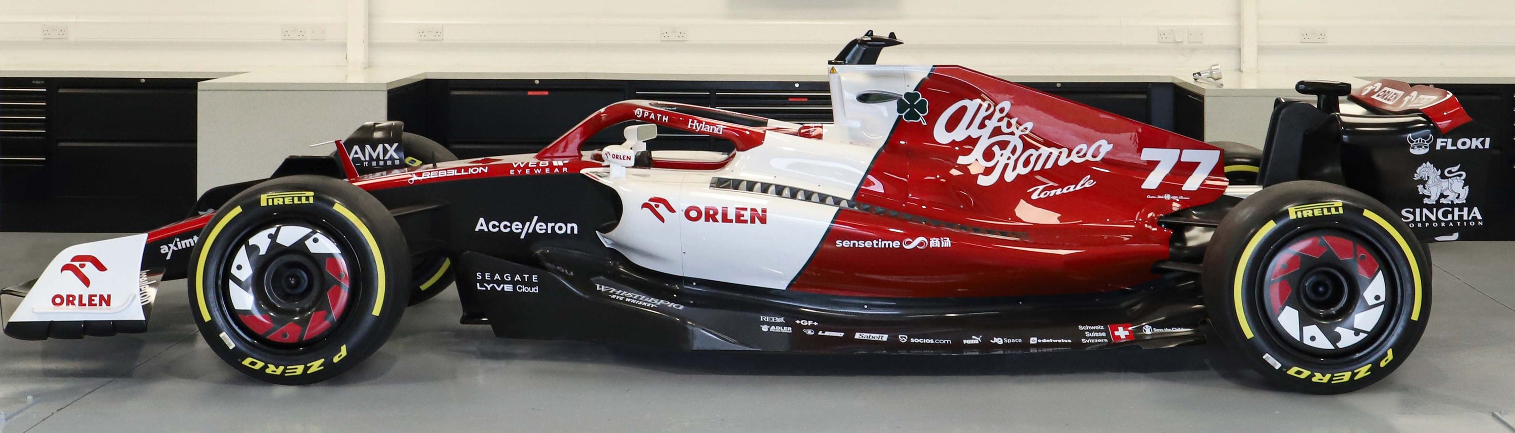 Official Alfa Romeo F1 Team 2022 C42 Show Car | F1 Authentics